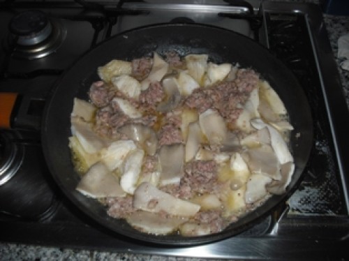 Girgoles amb botifarra de perol | Recepta de cuina de Jordi Bosch Negre ...