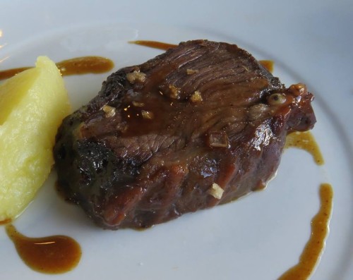 Galta de poltre desossada a la cassola | Recepta de cuina de Jordi ...